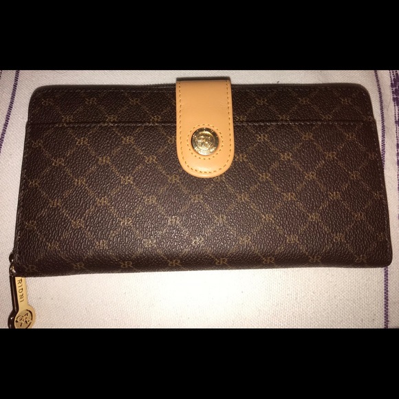 Rioni | Bags | Rr Rioni Button Zip Wallet | Poshmark